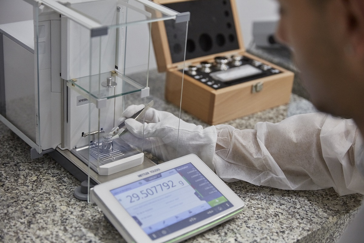 ENAC-accredited mass calibration laboratory - Gometrics
