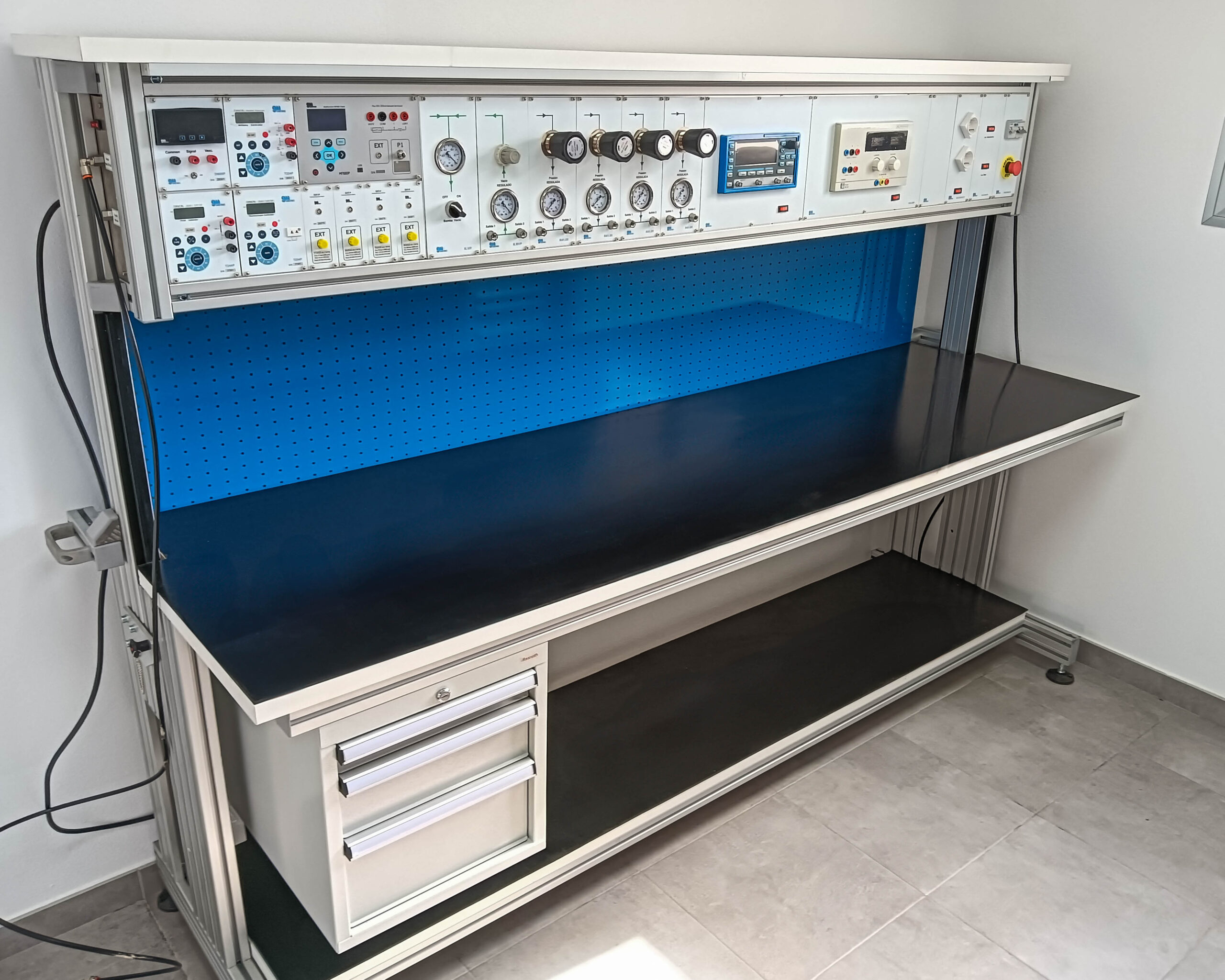 Multifunction calibration bench